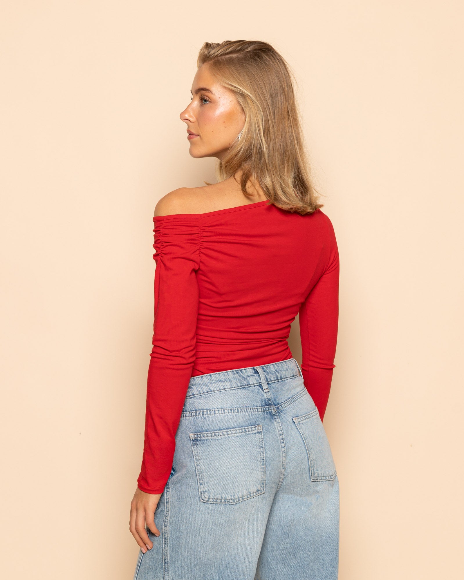 TAMAR OFF SHOULDER RUCHED TOP RED | Most Wanted
