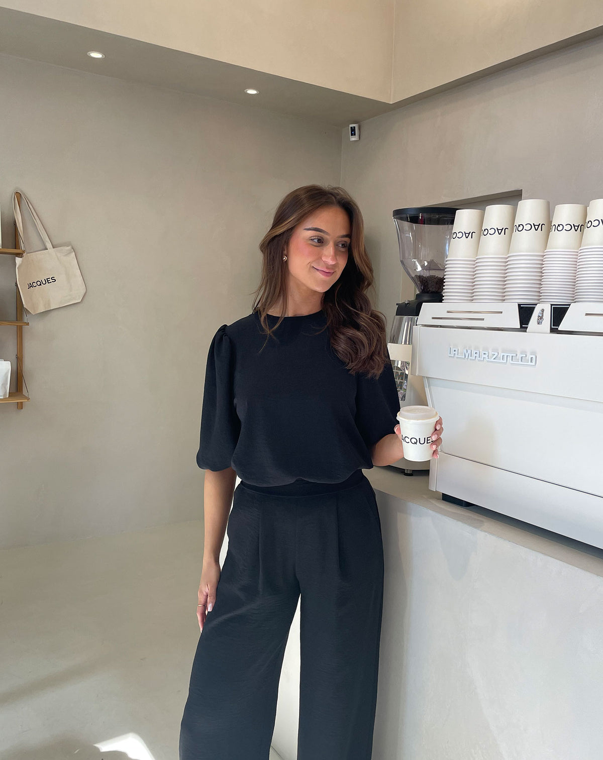 JULIE PUFF SLEEVE TOP ZWART | Most Wanted