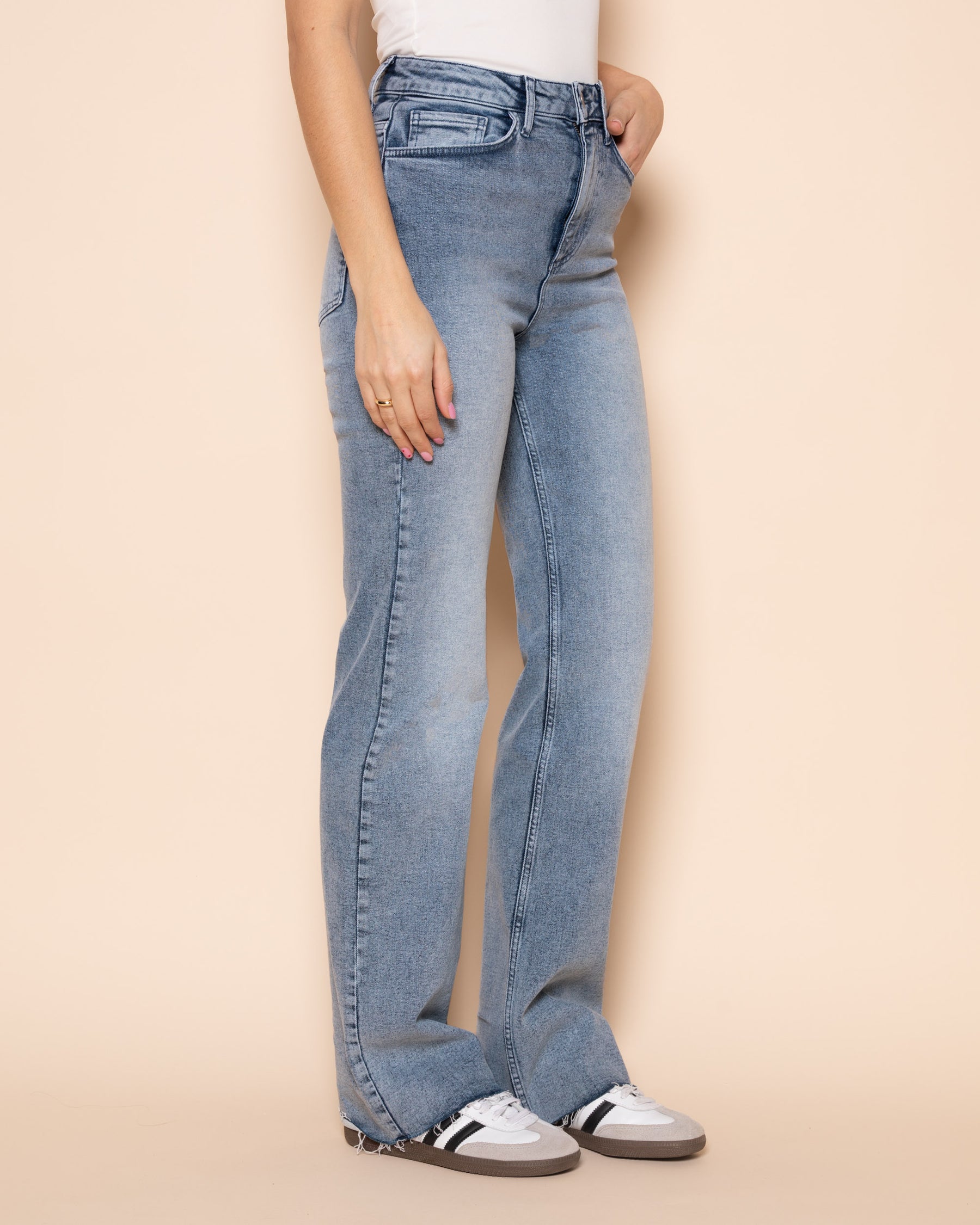 BOOTCUT RAW EDGE JEANS MID BLUE | Most Wanted