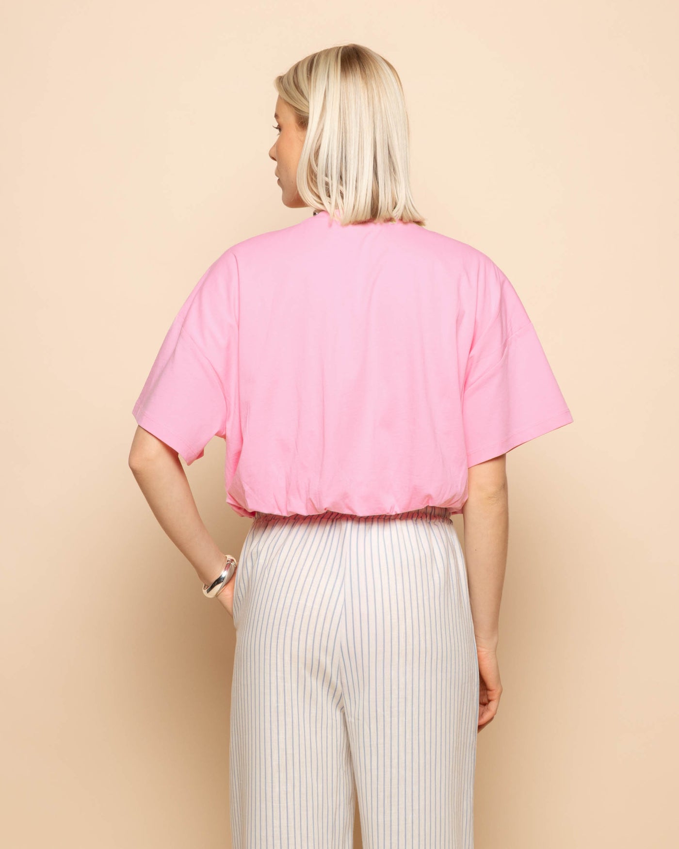 CROPPED BUBBLE HEM T-SHIRT ROZE | Most Wanted