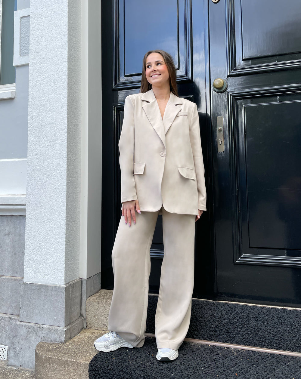 LIZZY STRAIGHT LEG PANTALON PETITE BEIGE | Most Wanted